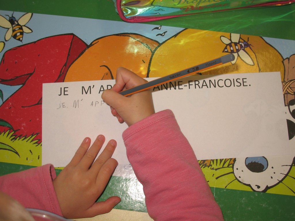 Ecrire des phrases | Ecole Ste Anne - St Jean Baptiste